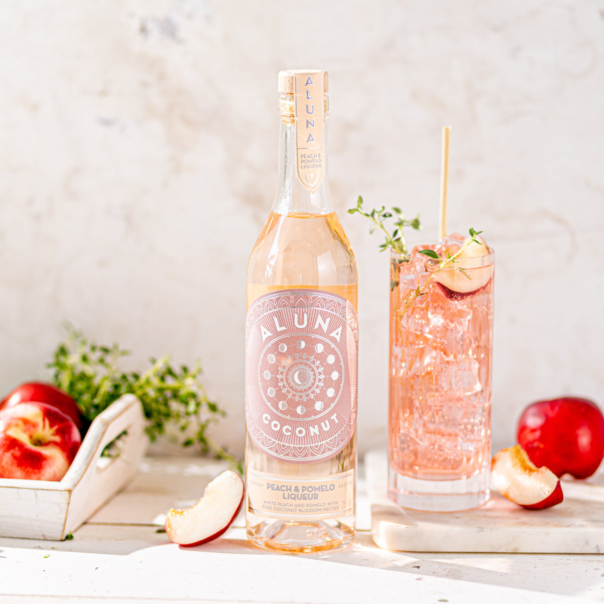 Aluna Peach & Pomelo Liqueur 50cl – Aluna Coconut